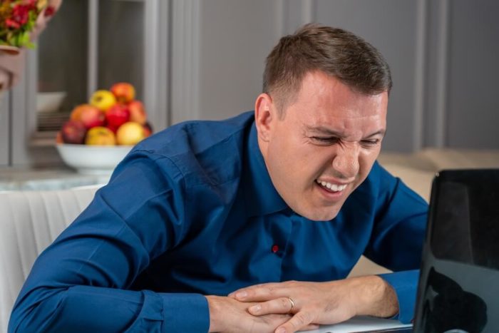 How to Know If You Need Glasses? - Art of Optiks