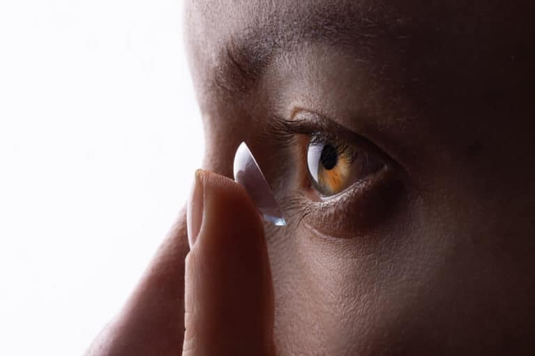 How to Remove a Stuck Contact Lens from Your Eye
